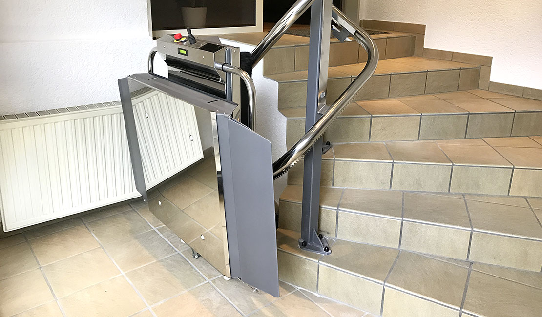 STOPNIŠČNE DVIŽNE PLOŠČADI STRATOS - Neoviran dostop - DVIGALA ZA INVALIDSKI VOZIČEK - Weigl ...